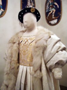 Tudor Textiles - Saveca - Art & Paper distribution